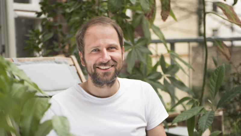 Christian Kroll plant bomen voor zoekopdrachten | Intermediair